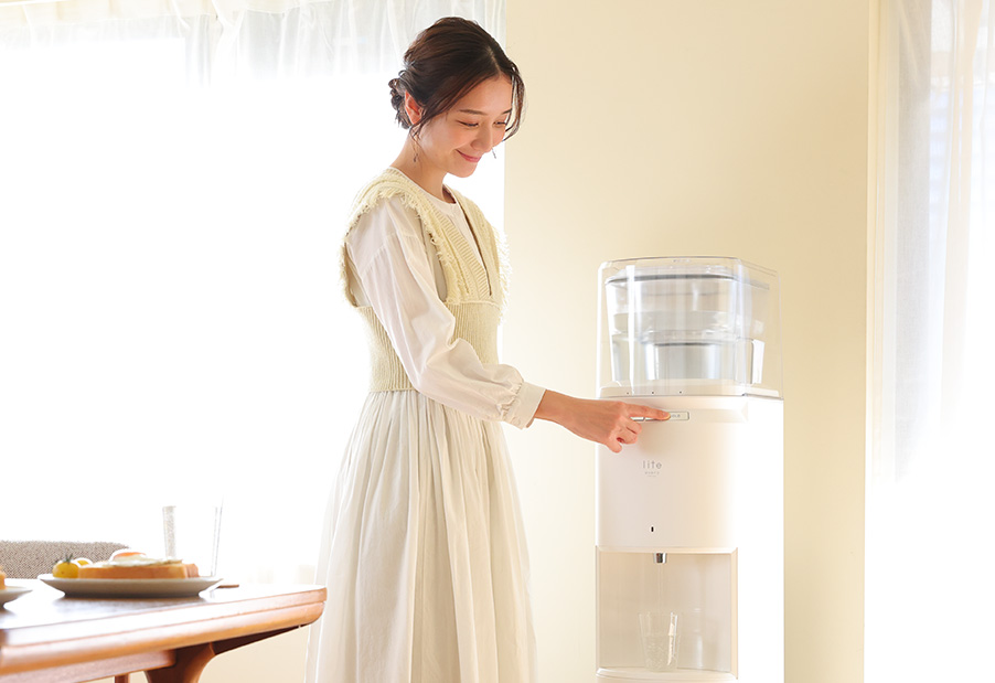 【浄水】機能を絞って価格も“ライト”になったウォーターサーバーevery frecious lite｜エブリィフレシャス＜公式＞